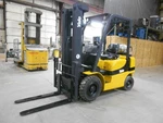 YALE GLP050MXNEAE090 Lpg Solid Pneumatic Tired Forklift